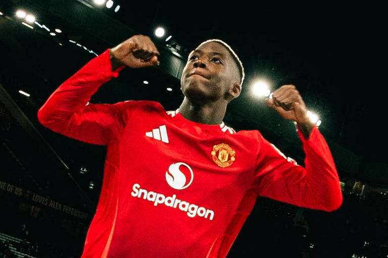 Kobbie Mainoo now faces two choices at Manchester United in this test ...