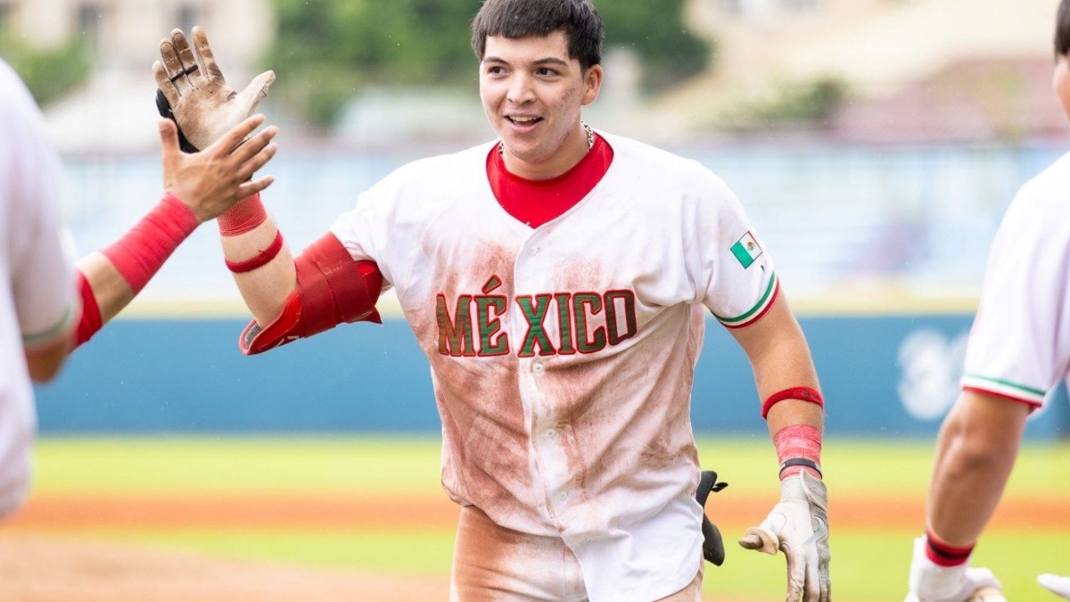 MLB: Topps Releases Mexican Prospect Card Honoring Three Mariners ...
