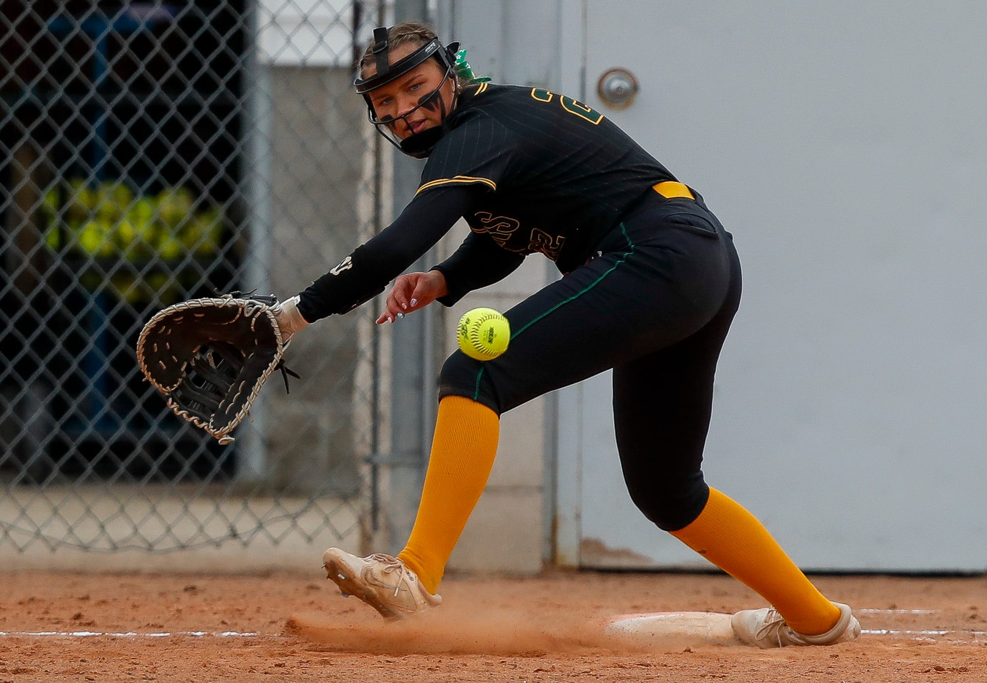 Green Bay area high school sports results for Thursday, April 17