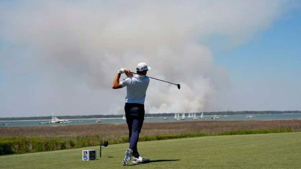 Justin Thomas makes 11 birdies for a 61 to take the lead at Harbour Town