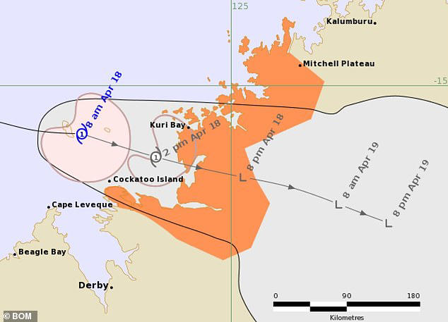 Cyclone barrelling towards Australia due to cross the coast