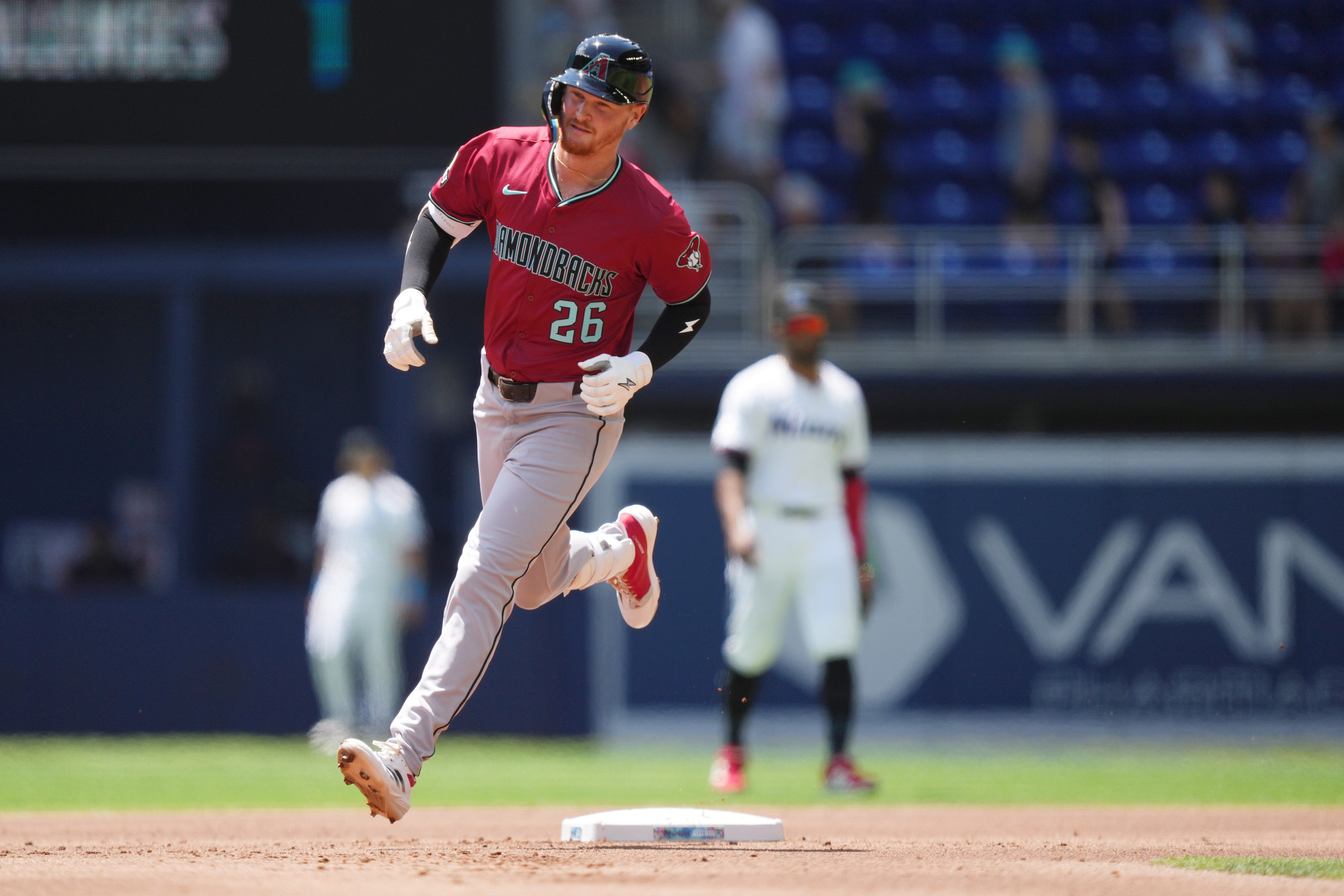 Pavin Smith redefines his game for Arizona Diamondbacks with breakout ...