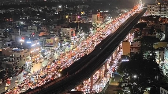 Bengaluru ORR traffic stretch image goes viral, residents blame long ...