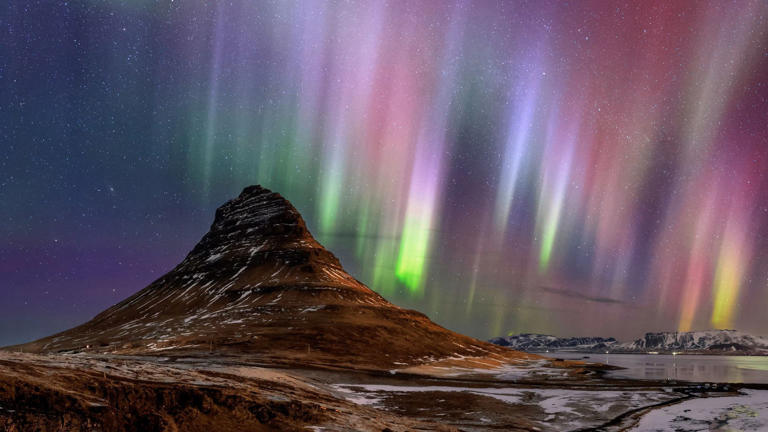 5 Best Apps For Catching the Aurora