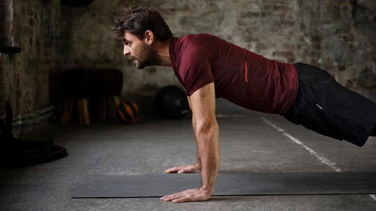 What Are Isotonic Exercises? How They Help Improve Flexibility