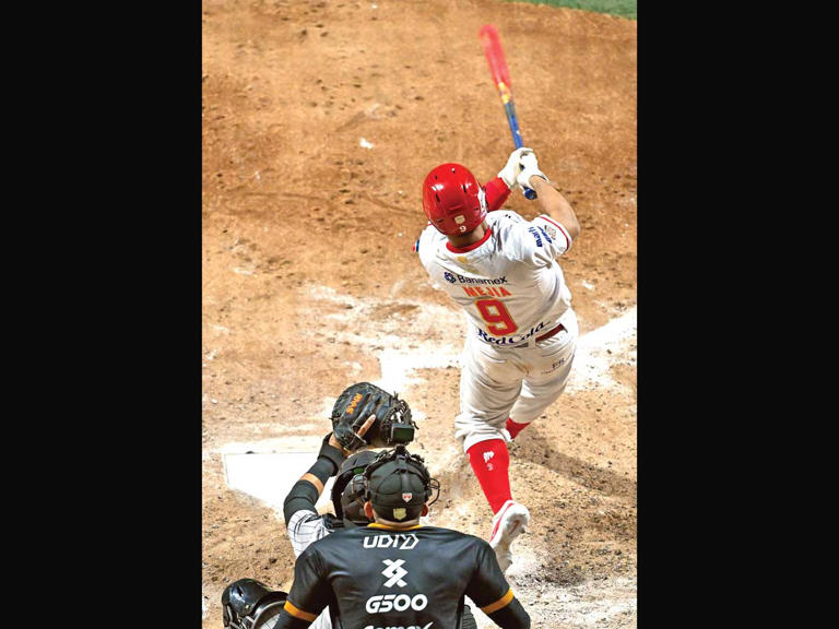 Candente inicio de temporada de Diablos; luce la ofensiva escarlata