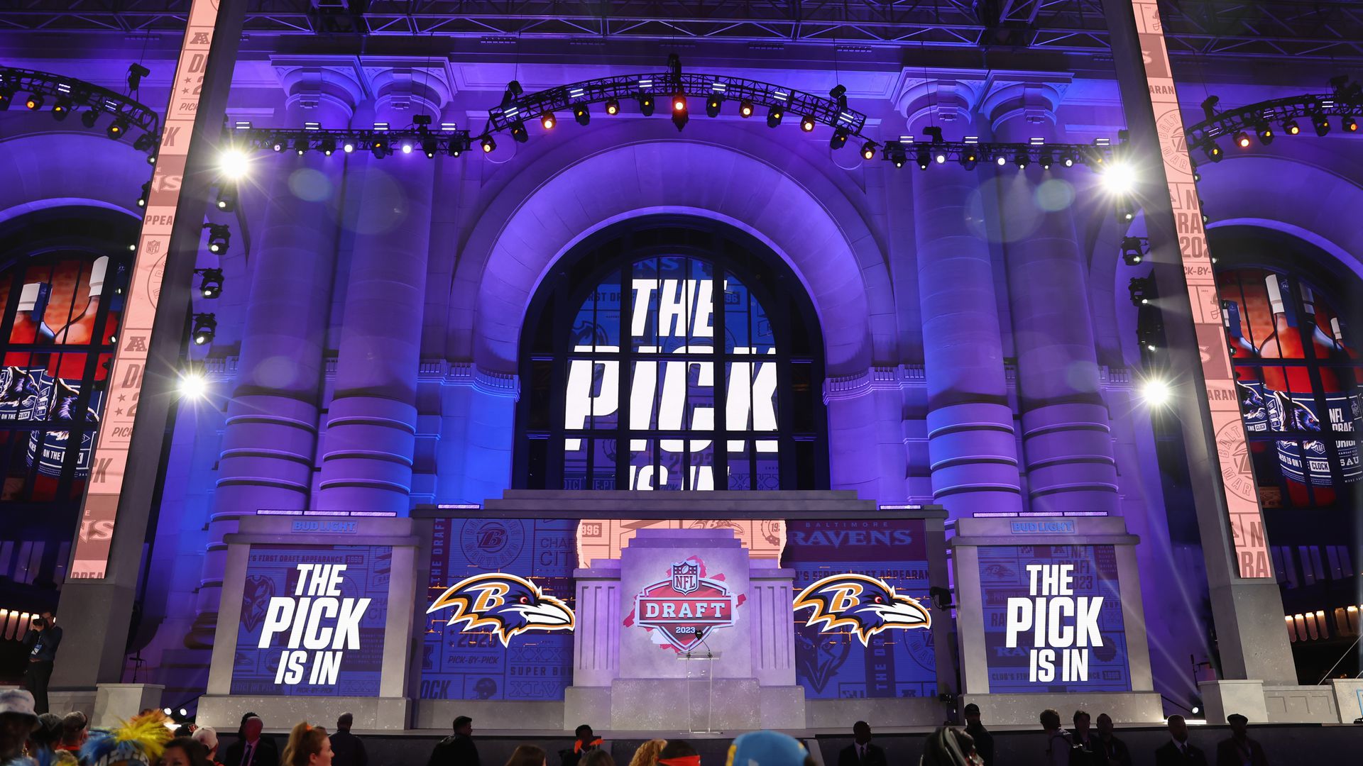 Roundtable Reactions: Ravens pick S Malaki Starks with the No. 27 pick