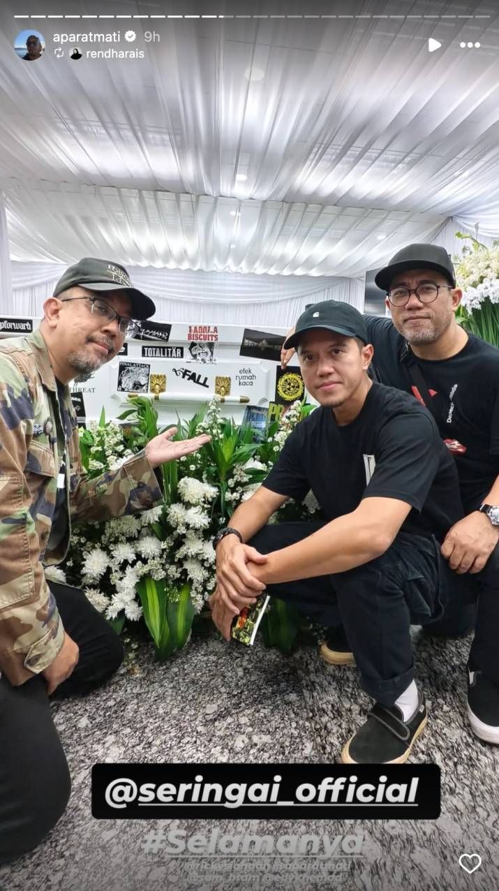 Peti Jenazah Gitaris Band Seringai Ricky Siahaan Curi Perhatian ...