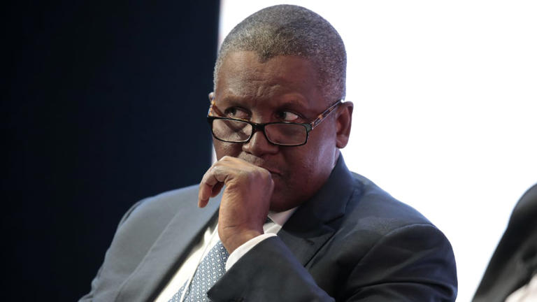 Africa’s richest man Aliko Dangote has agreed to work with the World Bank