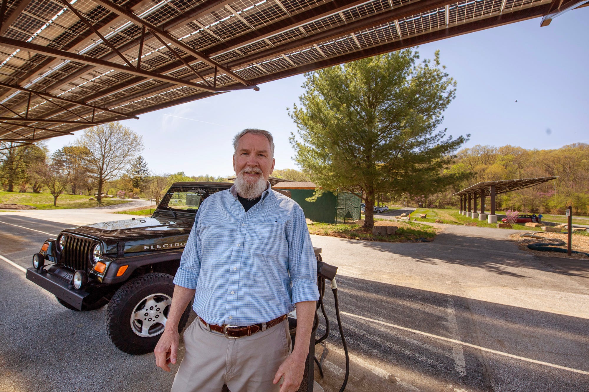 This new solar car canopy at Pinchot saves the state $100,000, powers ...