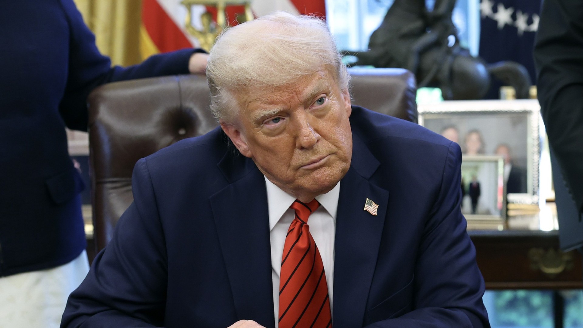 How are the vibes? Trump's polls plummet amid new concerns about the ...