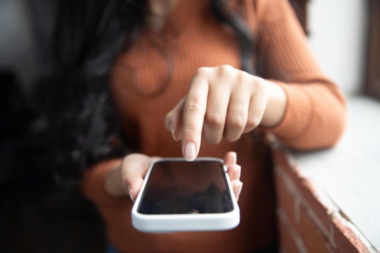 Familias hispanas: cómo elegir la mejor compañía de teléfono sin pagar ...