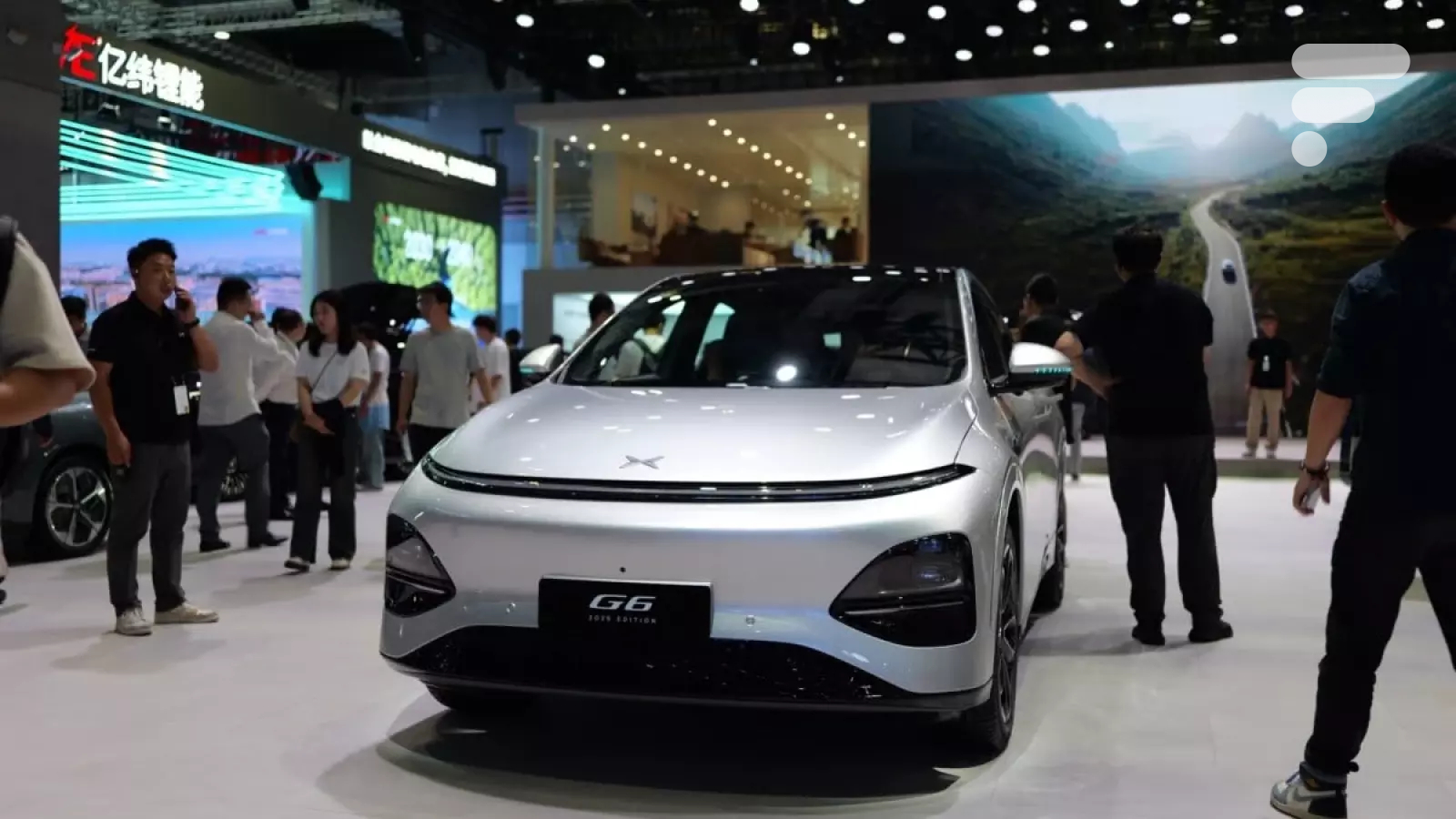 Le meilleur concurrent du Tesla Model Y s’améliore encore : on a vu le ...