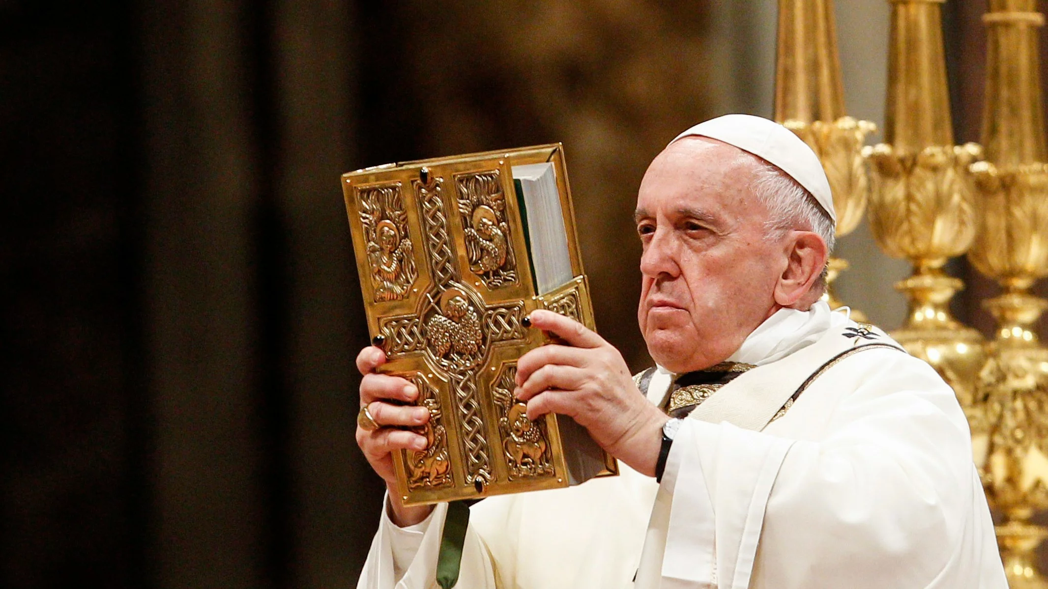 Wat verdient de Paus echt en hoe rijk is het Vaticaan?