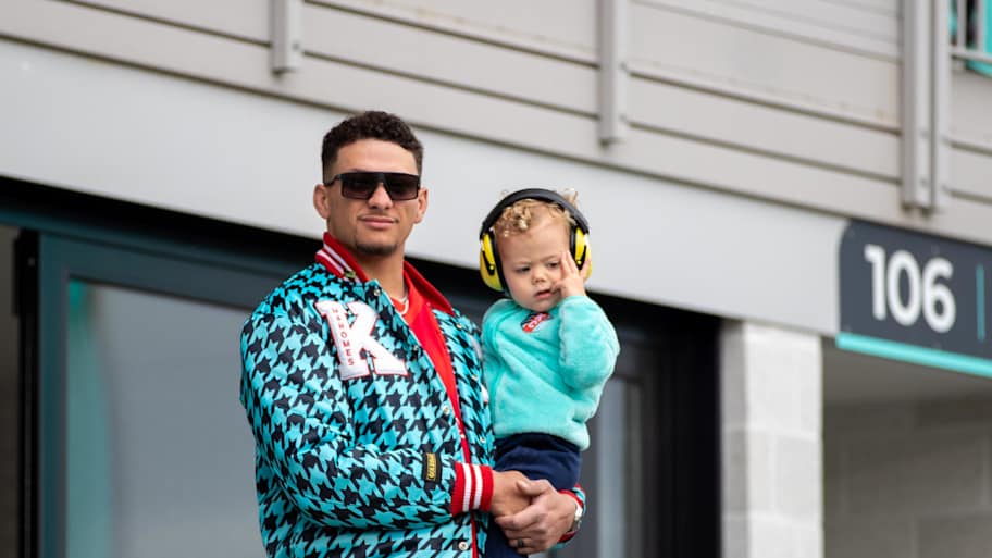 What Patrick Mahomes' Contract Looks Like in 2025