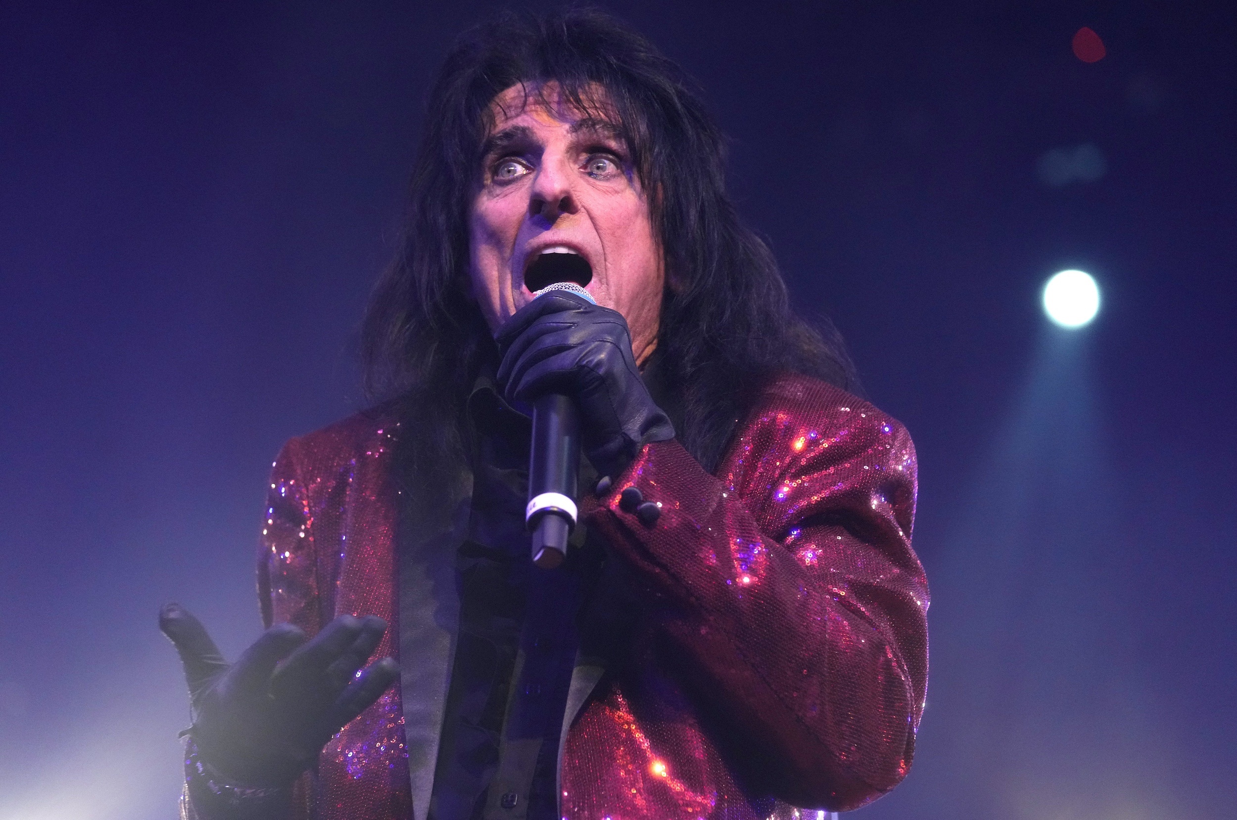 Old souls: Singers who are 70+ and still got it