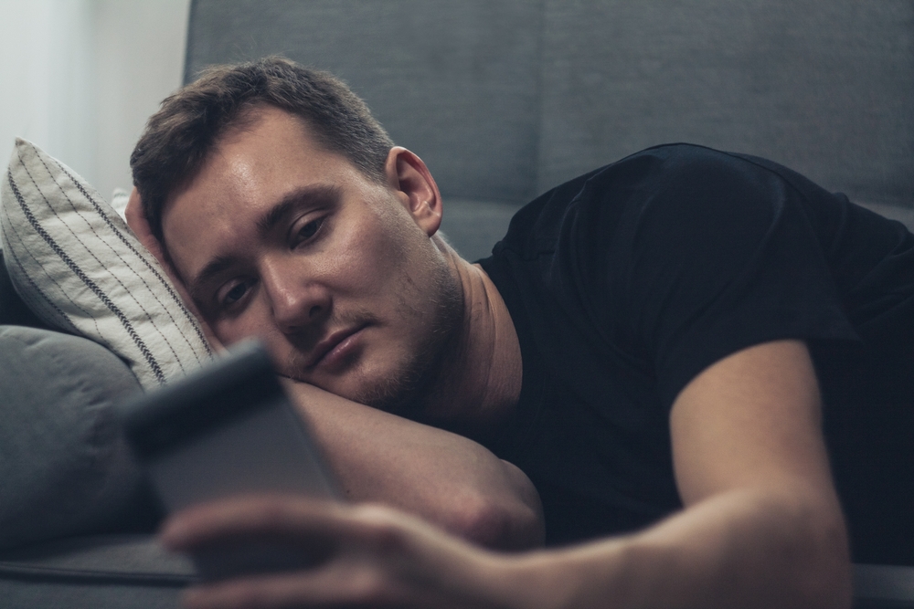 Put the Phone Down! 10 Calming Bedtime Habits that Beat Doomscrolling