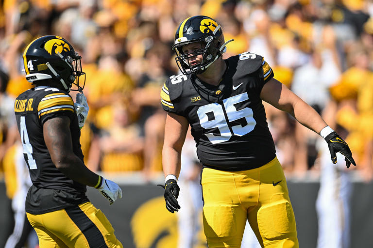 Phil Parker outlines plans for Iowa football's defensive line depth