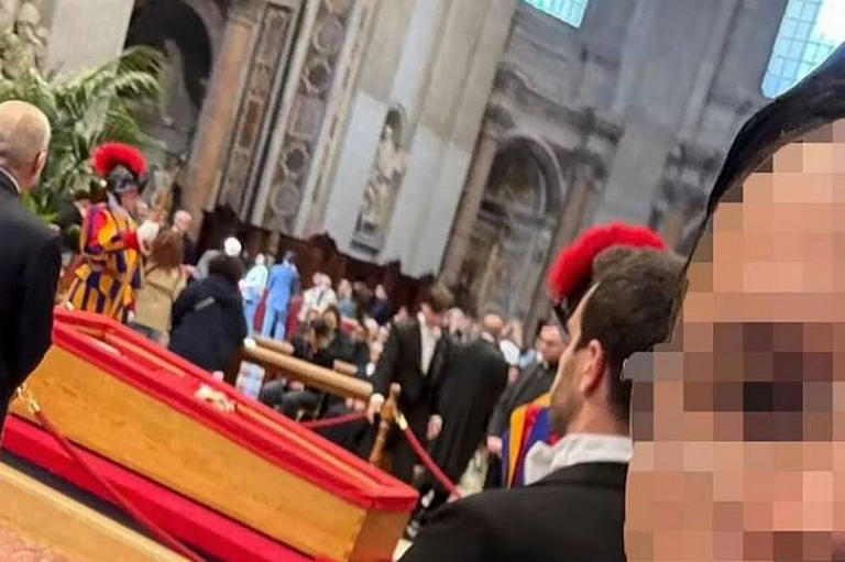 Priest slammed for 'distasteful' behavior at Pope Francis' funeral as ...