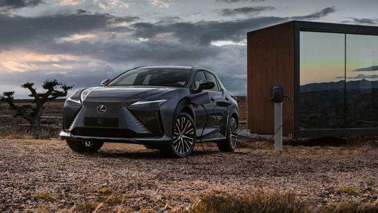The True Difference Between Lexus And Toyota Buyers Should Know
