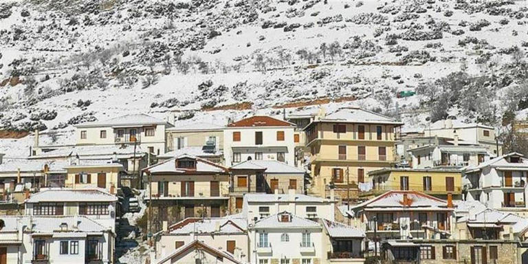 Μπλόκο στις τουριστικές κρατήσεις για τις γιορτές βάζουν οι αγρότες