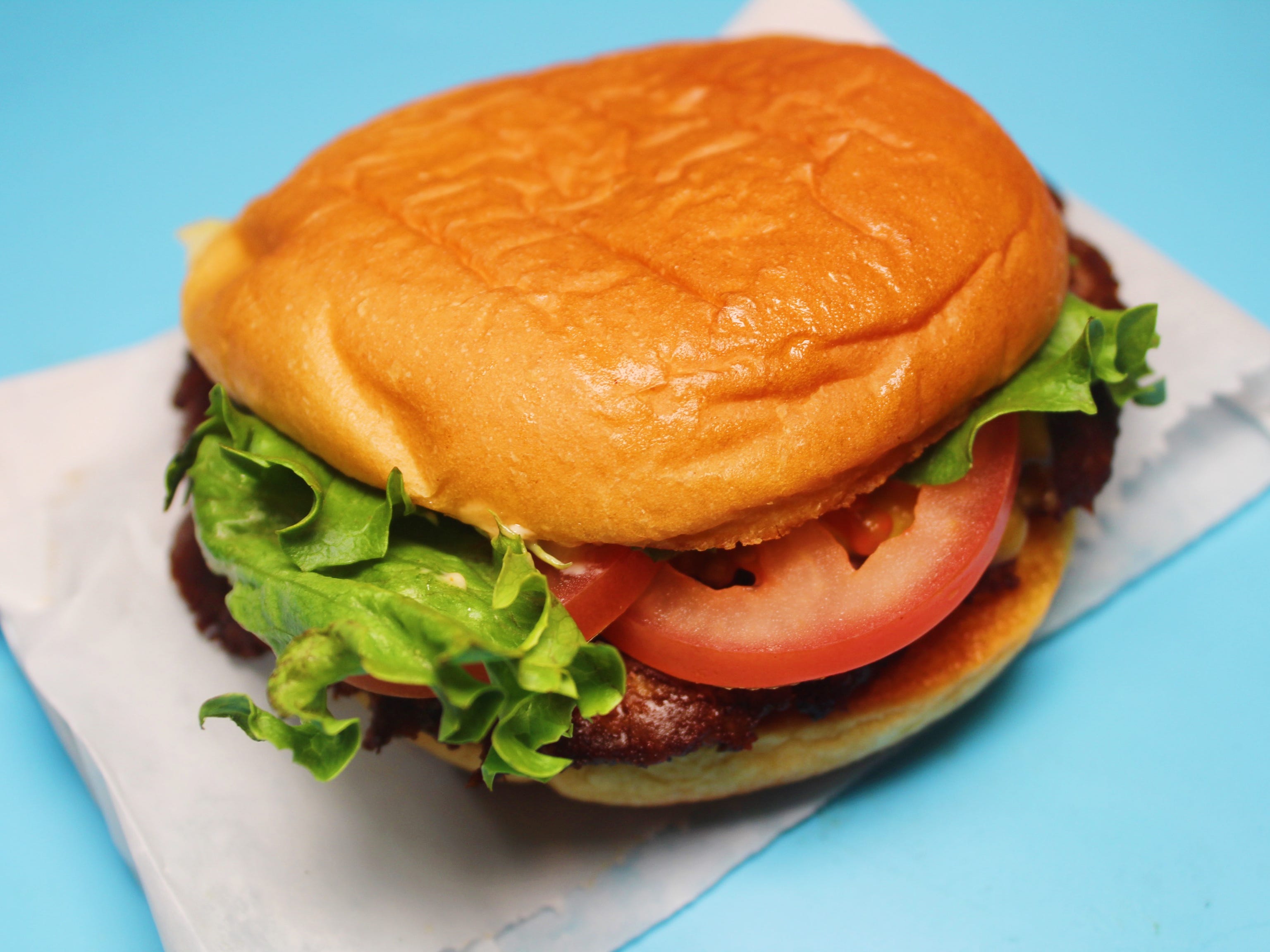 I tried cheeseburgers from 6 fast-food chains and ranked them from ...