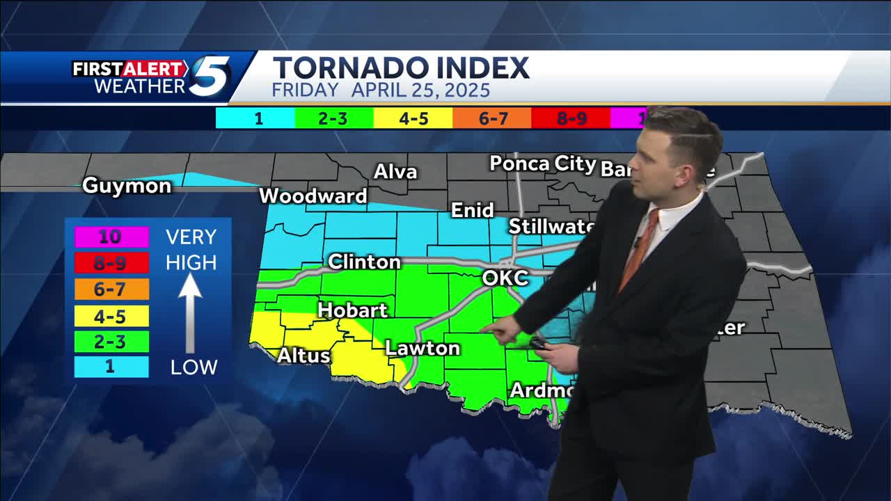 Storm Timeline: Late Friday storms & this weekend