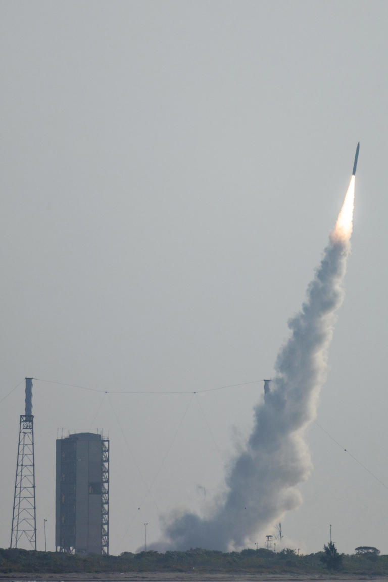 U.S. Navy hypersonic missile launch from Cape Canaveral Space Force ...