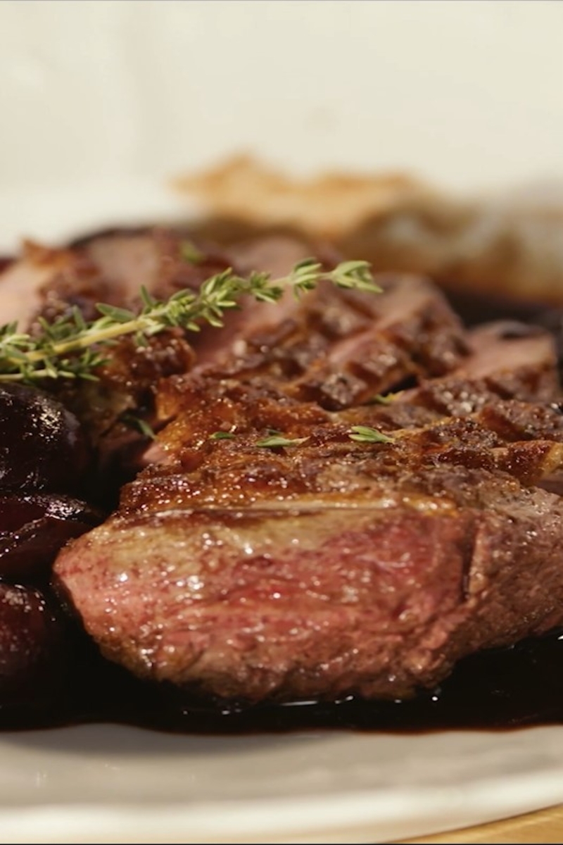 Canard à la cerise et au balsamique, riche, doux et parfaitement équilibré