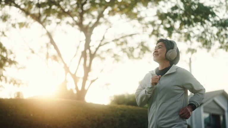 Weekend Warrior or Weekday Wonder: Does It Matter When You Work Out ...