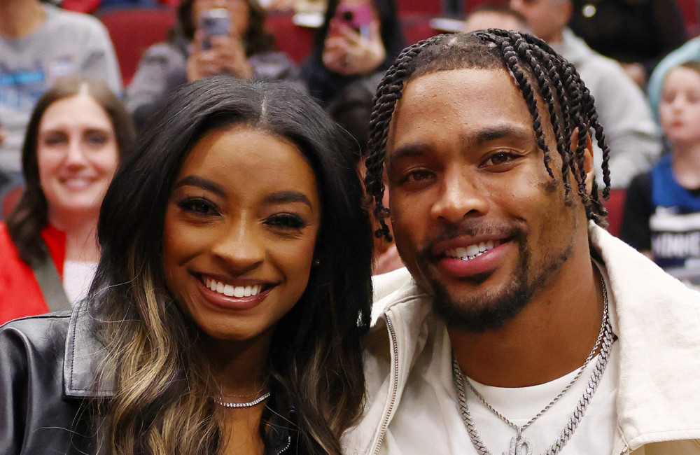 Simone Biles stunned by husband Jonathan Owens' wedding outfit