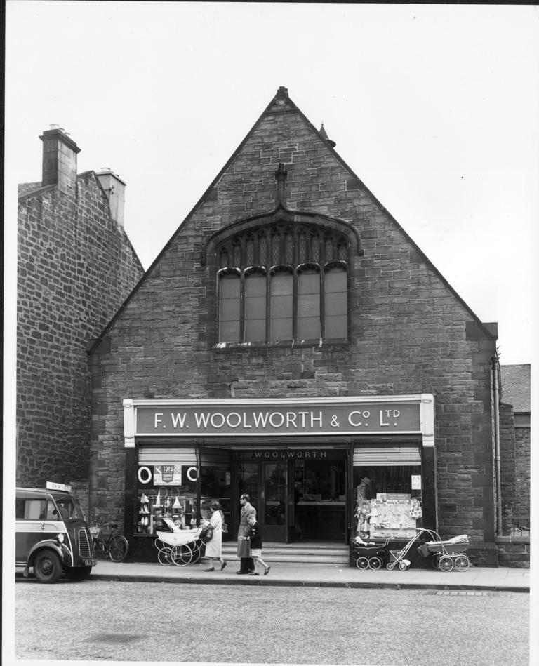 17 photos of Edinburgh's lost Woolworths stores and their beloved Pic ...