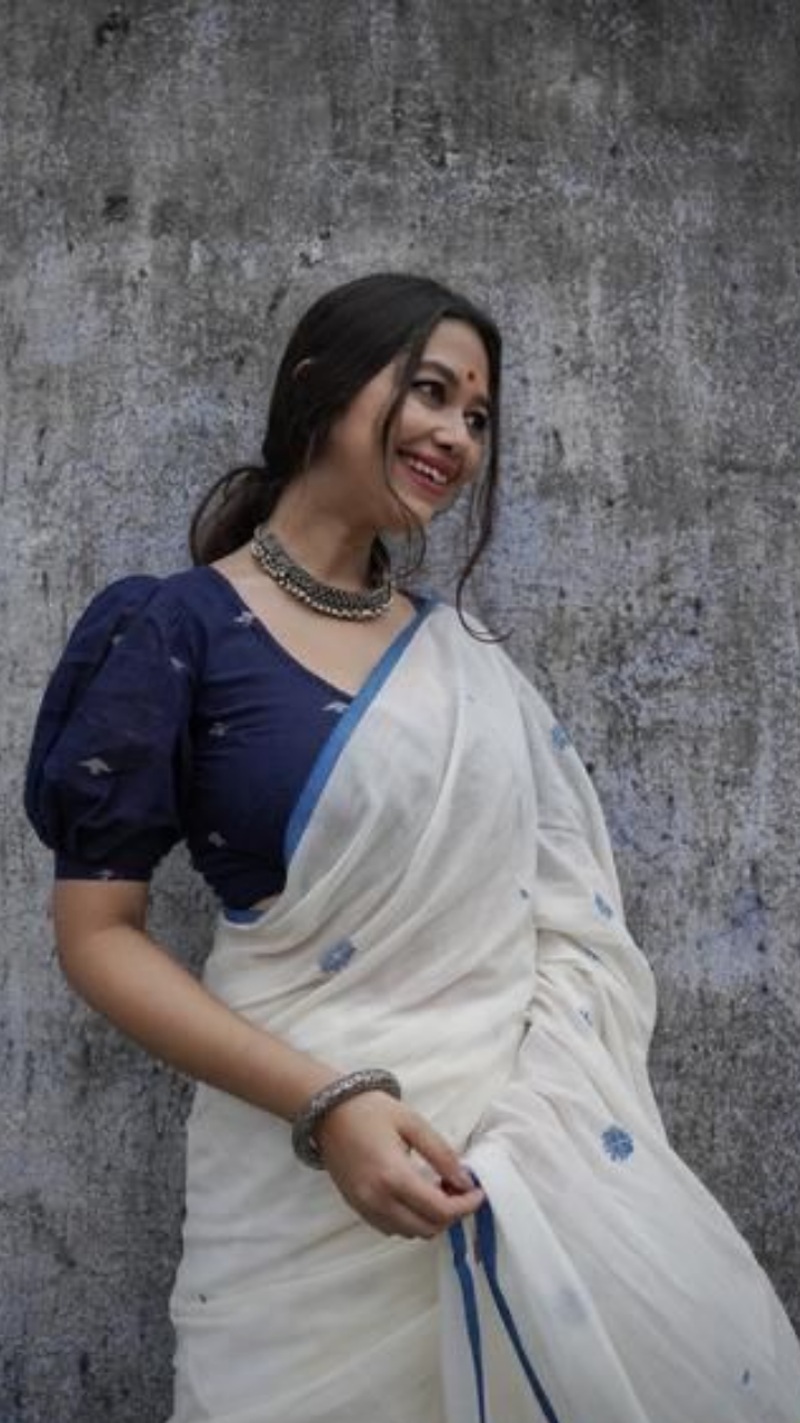 Stunning puff-sleeve blouse designs inspired by the 90s