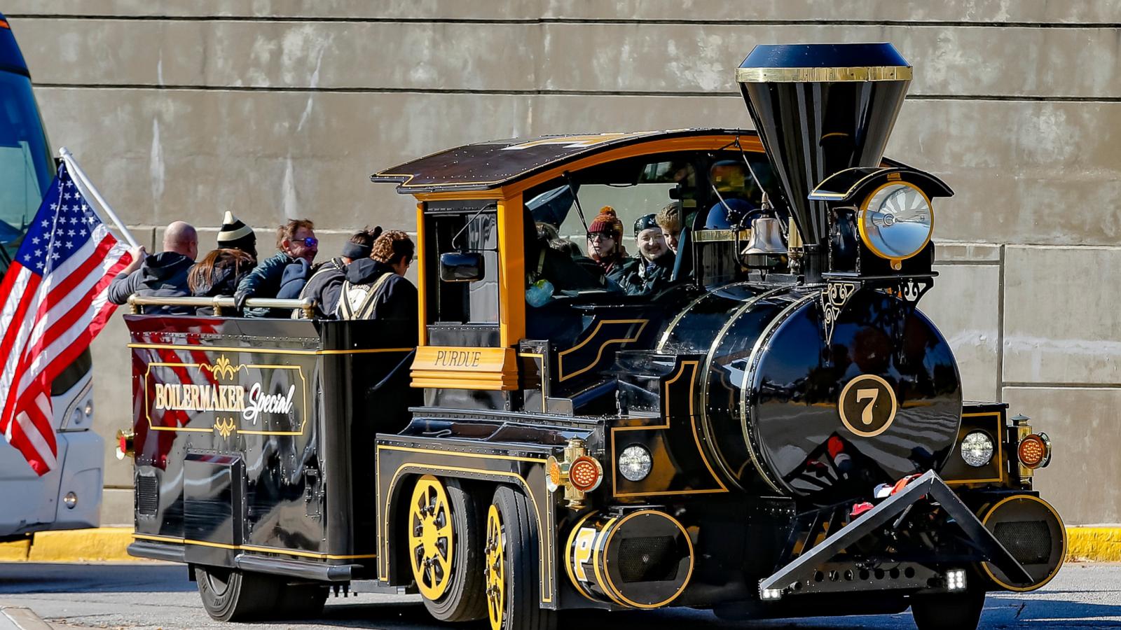 Purdue University's Boilermaker Special mascot involved in deadly collision