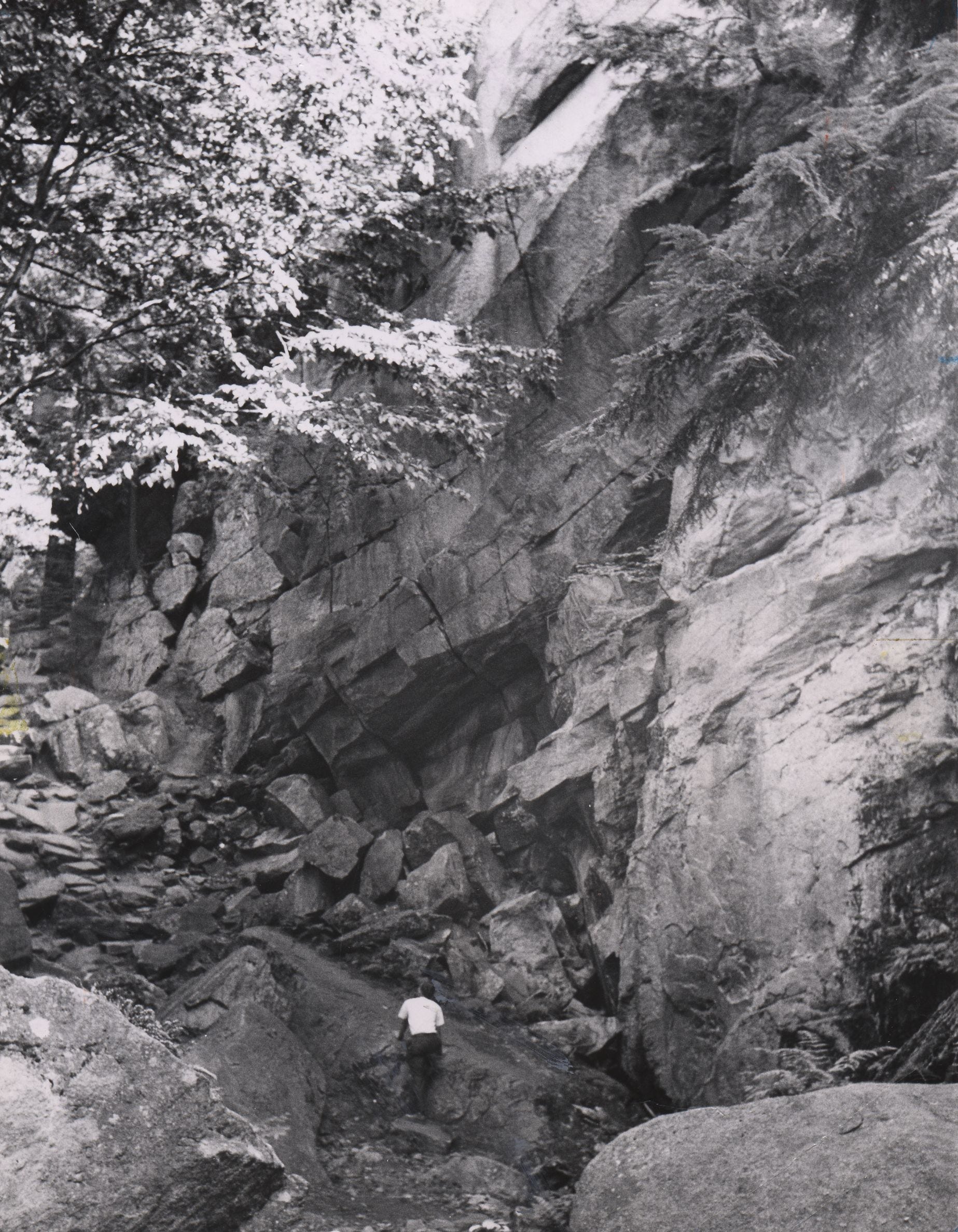 Learn about Purgatory Chasm, 15,000 years in the making