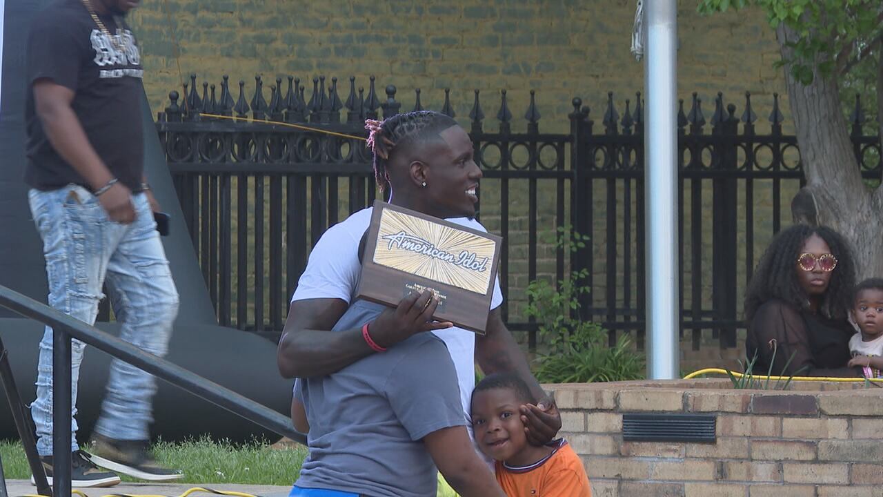 Jamal Roberts talks about American Idol as competition heats up