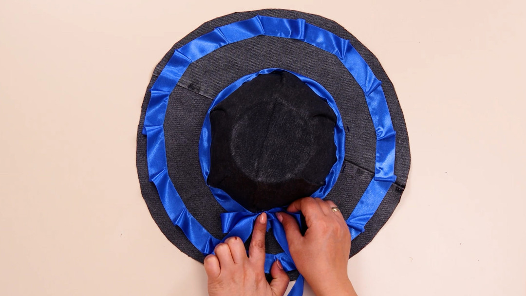 Give Old Clothes a New Life