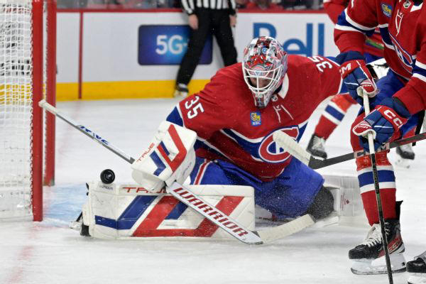 Canadiens lose Sam Montembeault from net early in Game 3