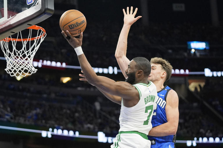 Wagner and Banchero help Magic beat Celtics 95-93 to cut Boston's lead ...