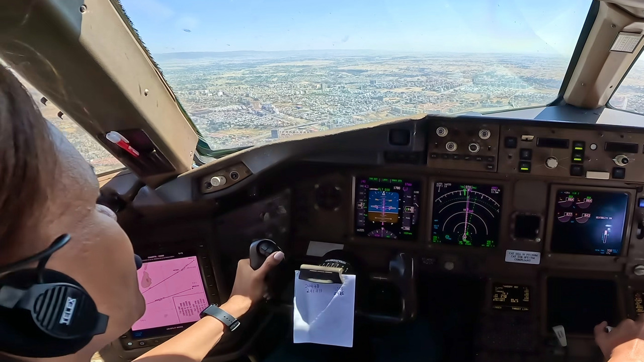 Boeing 777 takeoff from Addis Ababa | Just Planes