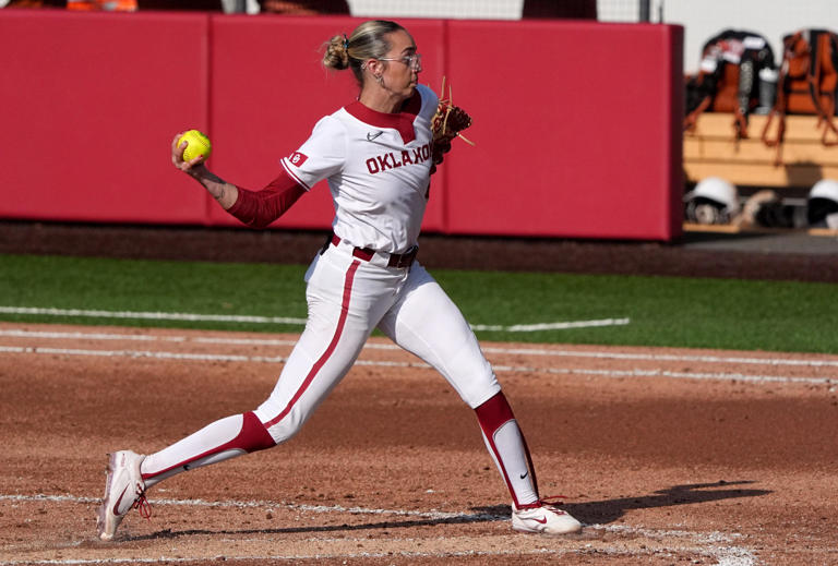 OU softball survives Texas rally for sweep in Red River Rivalry to stay atop SEC standings