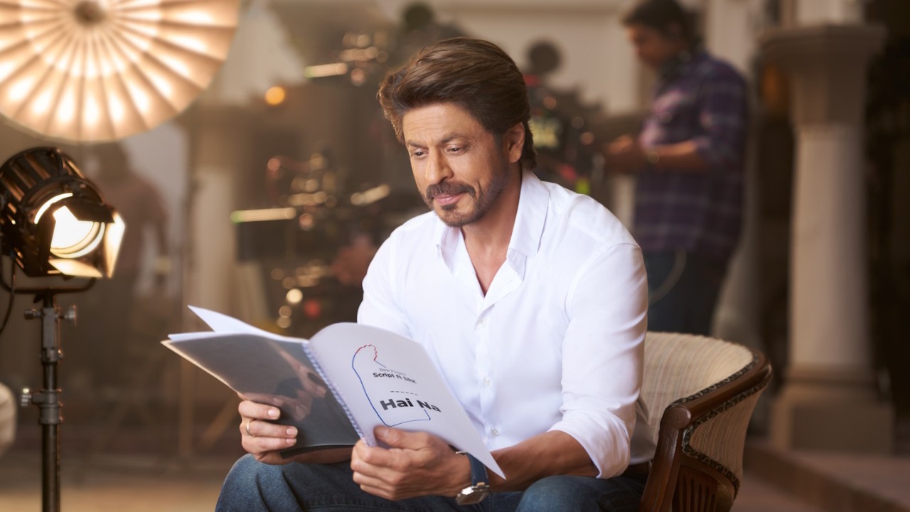 EXCLUSIVE! SRK’s Secret Project Filmed in a Toilet? Fans Go Wild Over ...