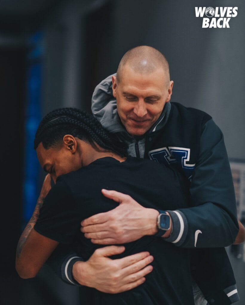 Mark Pope caught up with Rob Dillingham (who has a “shifty” new logo ...