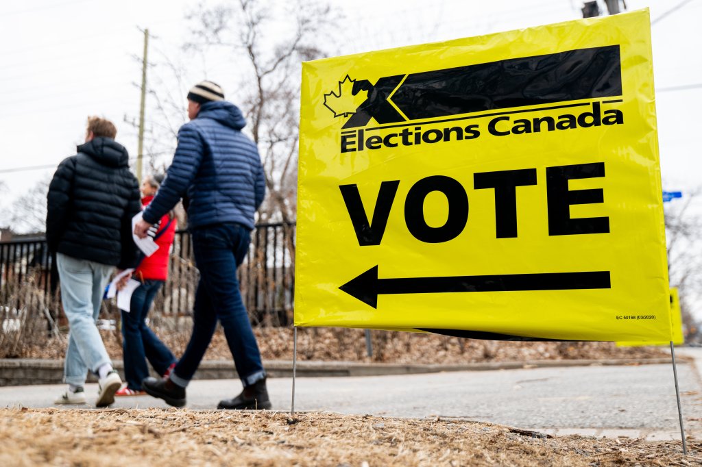 Elections Canada will let some ridings count advance ballots slightly early