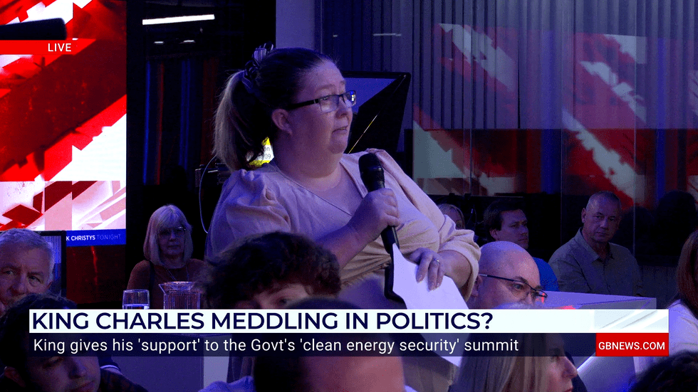 'Late Queen would be turning in her grave!' GB News guest blasts King ...