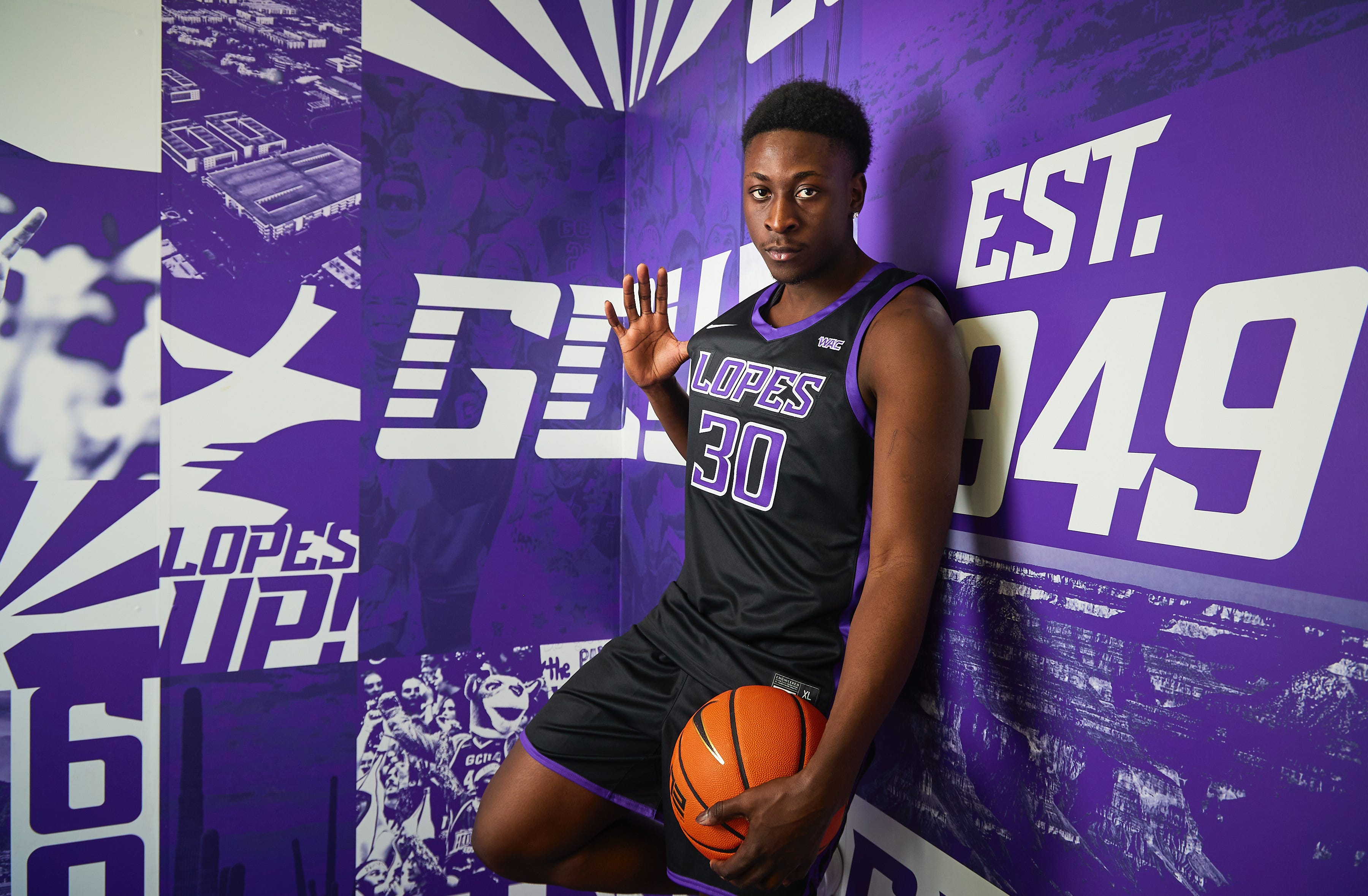 Grand Canyon basketball tracker: France's Evan Boisdur signs with Lopes