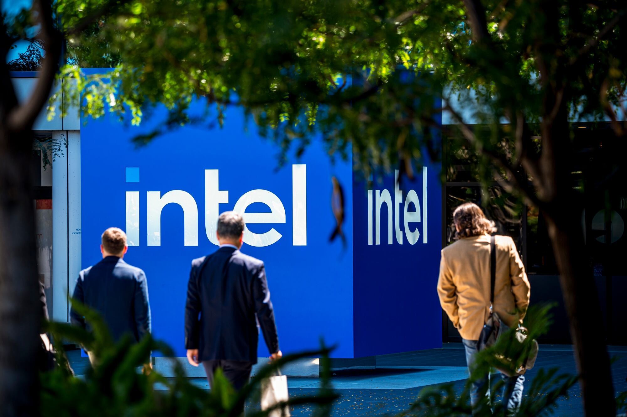 La crisis en Intel le podría costar el trabajo a 20.000 empleados