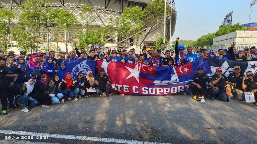JDT fans to turn out in force as 30,000 expected for Malaysia Cup final ...