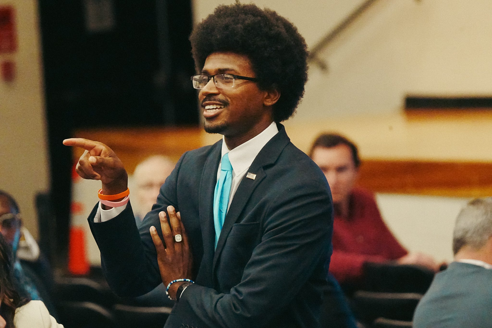 Boisterous crowd makes xAI concerns heard during public hearing: 'We ...