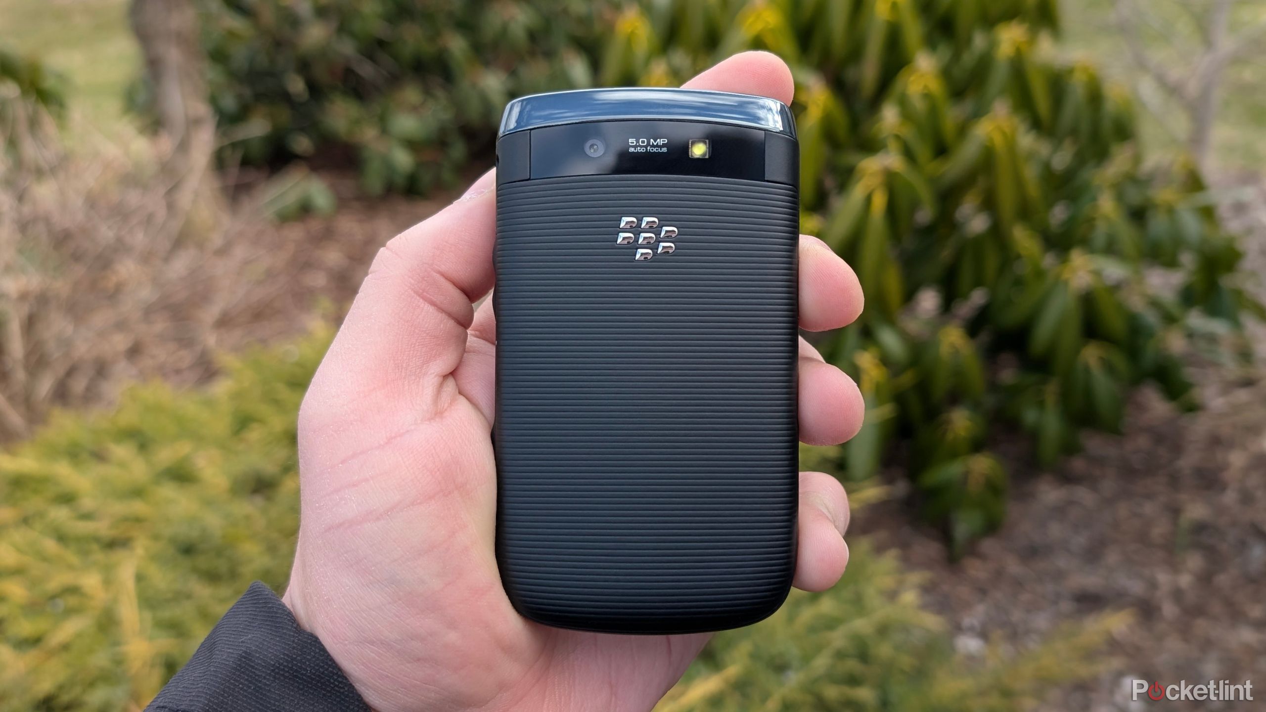 I used a retro slider phone for a week, and the learning curve was steep